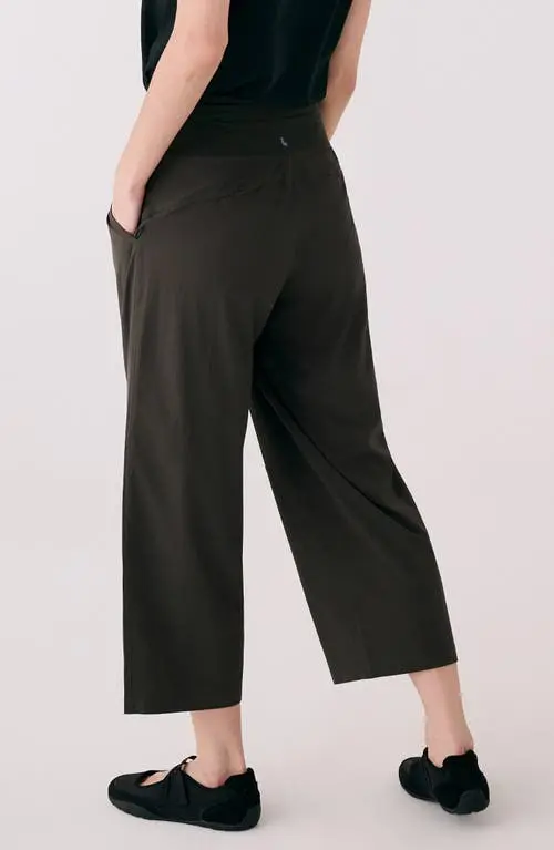 LOLE Soft Crop Cargo Pants - Olive