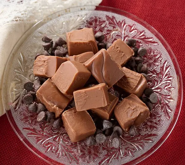 CHOCOLATE MOONSHINE 1-lb Of Artisan Fudge - One-color