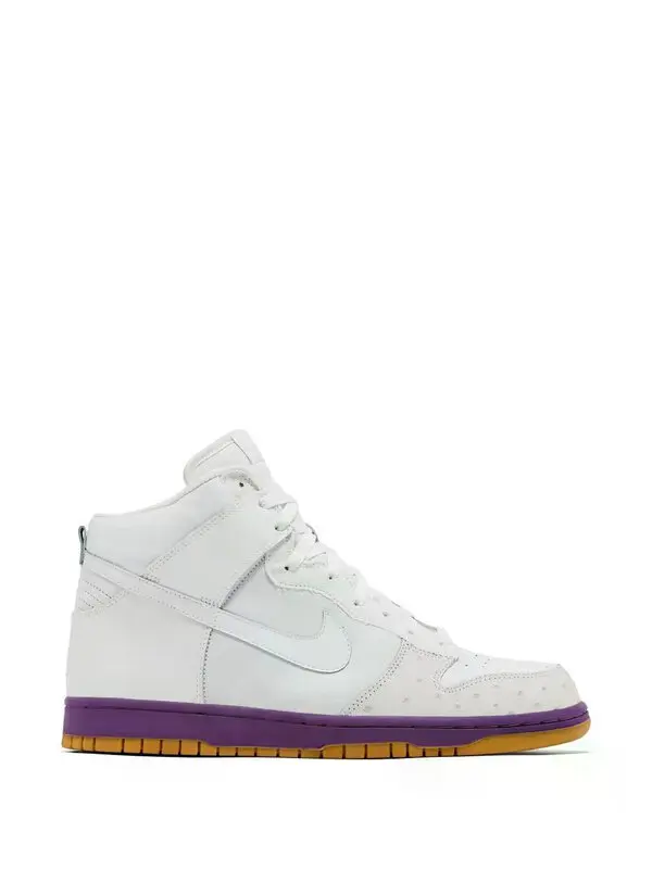 Nike Dunk High Deluxe Sneakers