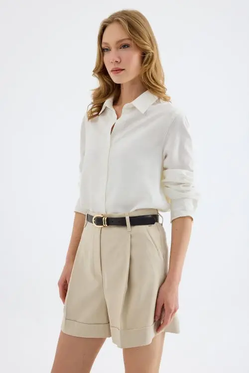 MONLICIA Lina High Waisted Pleated Shorts - Beige