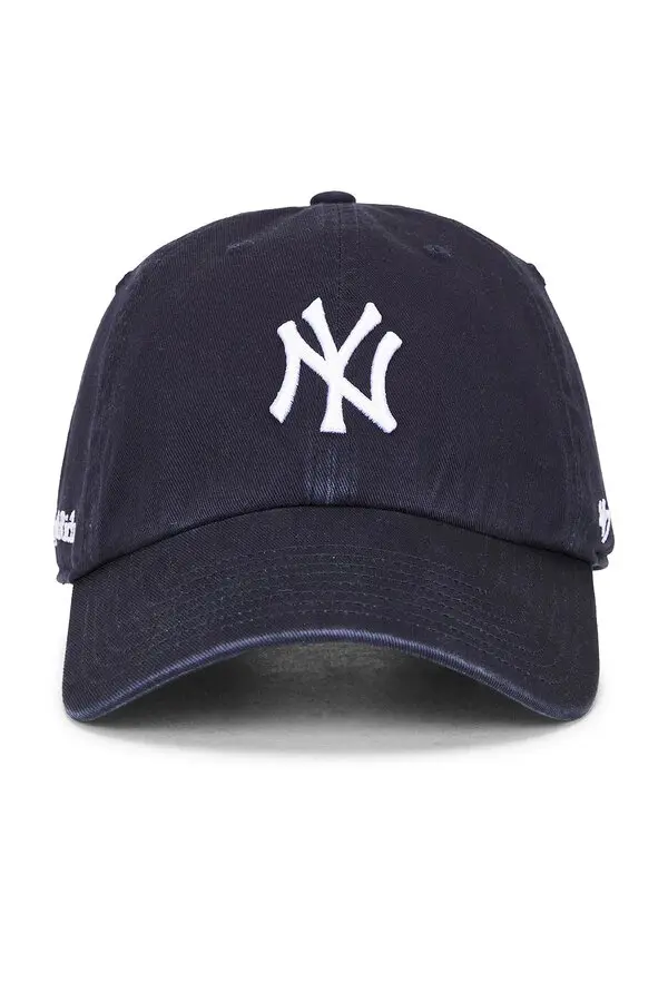 SPORTY & RICH Yankees Serif Cap - Dark Navy