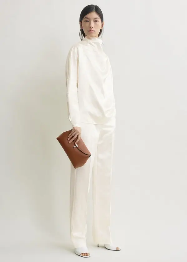 TOTEME T-lock Grained-leather Clutch - Sienna