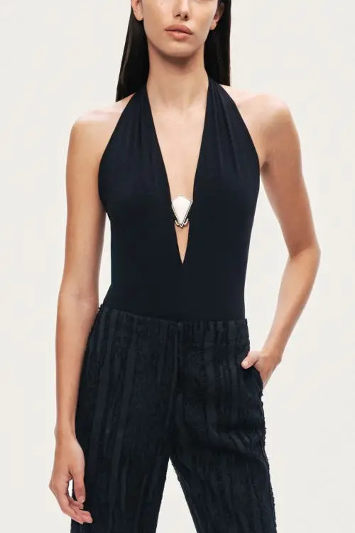 NOCTURNE Halter Deep V Blouse