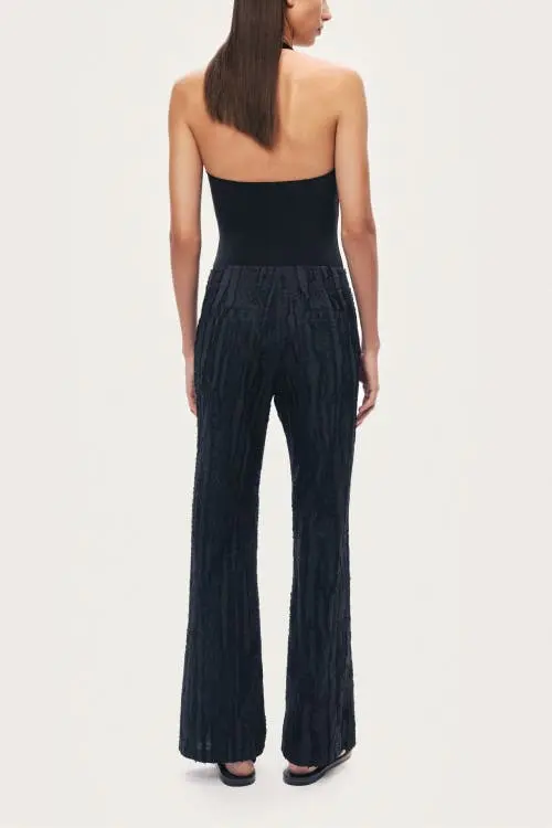 NOCTURNE Halter Deep V Blouse