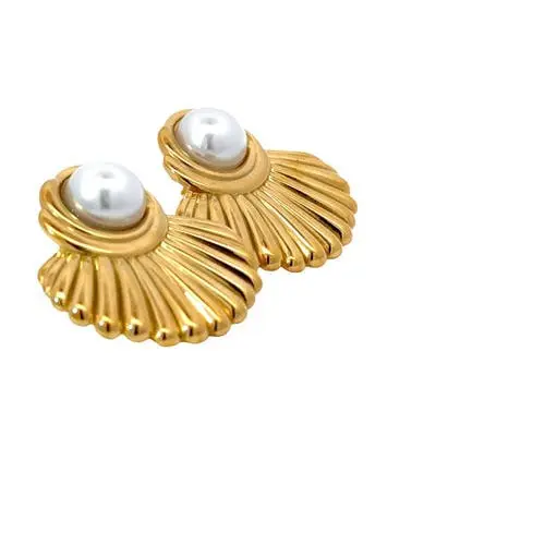 GEMINI JEWELRY 18k Gold Plated Crystal Pearl Shell Stud Earrings