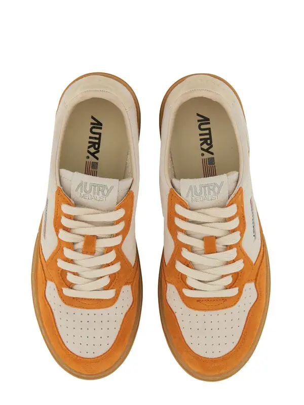 AUTRY Medalist Low Top Sneakers