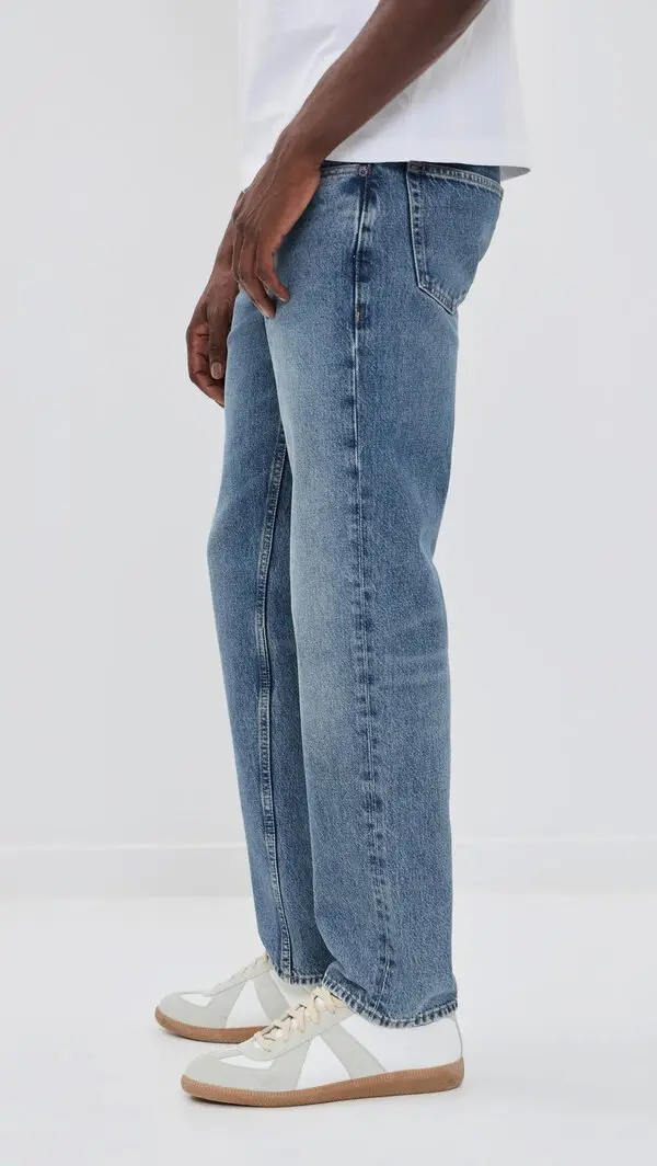FRAME The Straight Jeans