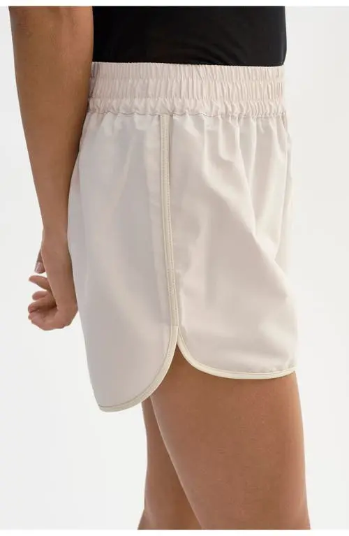 LAMARQUE Athletic Short - Whisper White