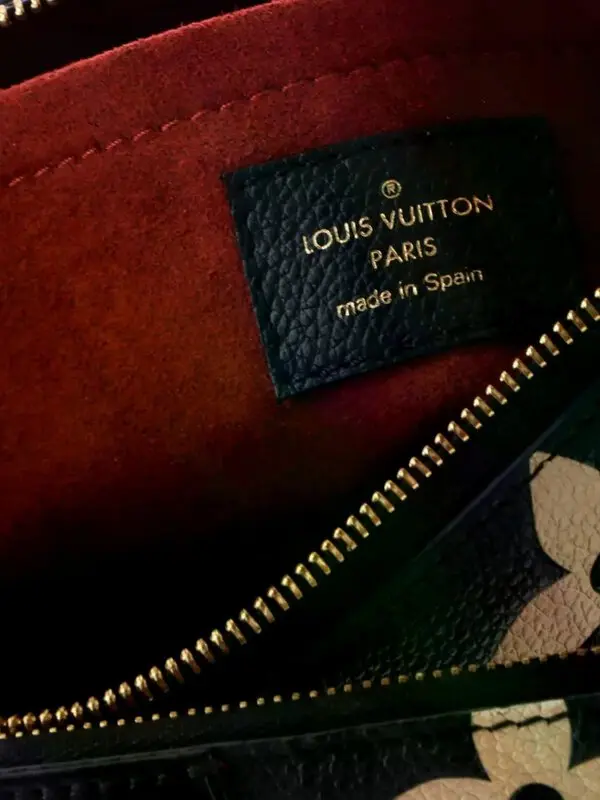 LOUIS VUITTON Multi Pochette Accessoires Bicolor Monogram Empreinte Giant Crossbody Bag
