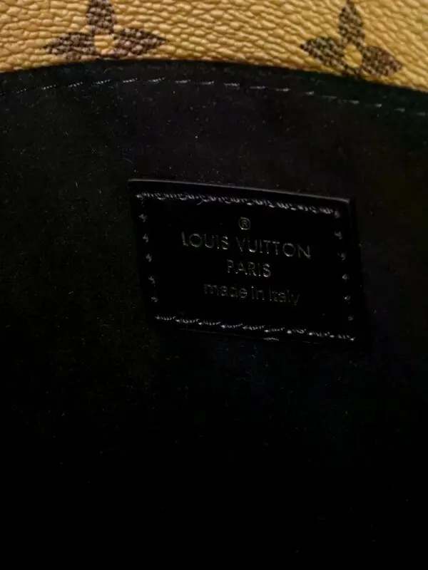 LOUIS VUITTON Pochette Metis Reverse Monogram Canvas - Brown