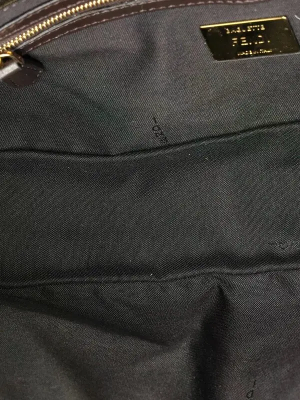Fendi Multipocket Baguette Shoulder Bag