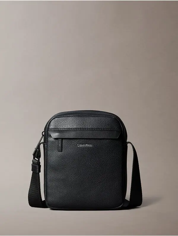 Calvin Klein Pebbled Reporter Bag - Black