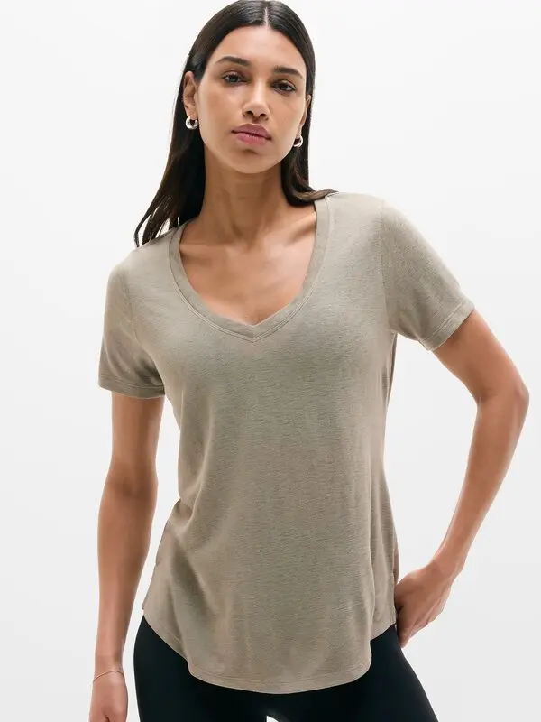 Athleta Breezy Scoop V-neck Tee - Willow