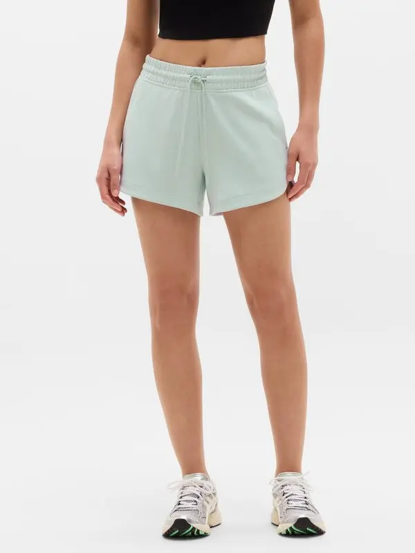 Athleta Mid-rise 4" Short - Current