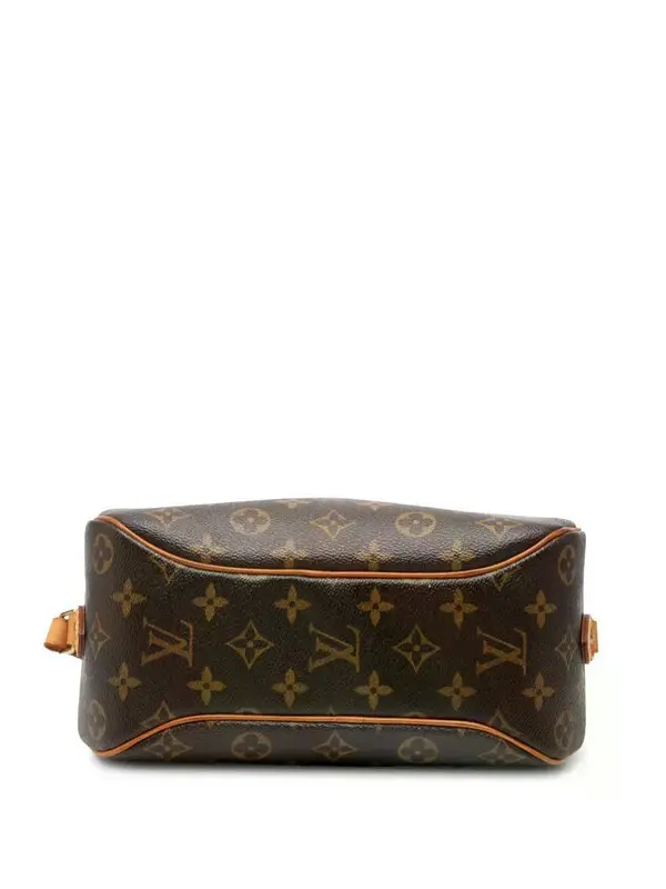 LOUIS VUITTON 2005 Monogram Blois Crossbody Bag