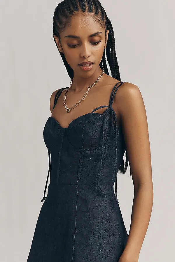 EN SAISON Dar Sweetheart Midi Dress