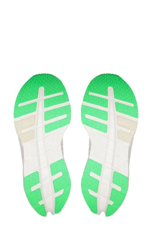 On Cloudrunner 3 Running Shoe - Ghost/verdite