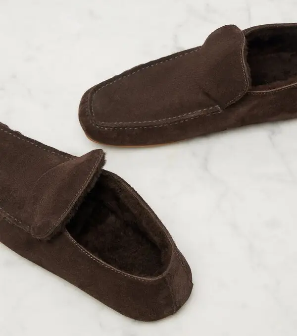 THE ROW Leo Shearling-lined Suede Loafers - Brown