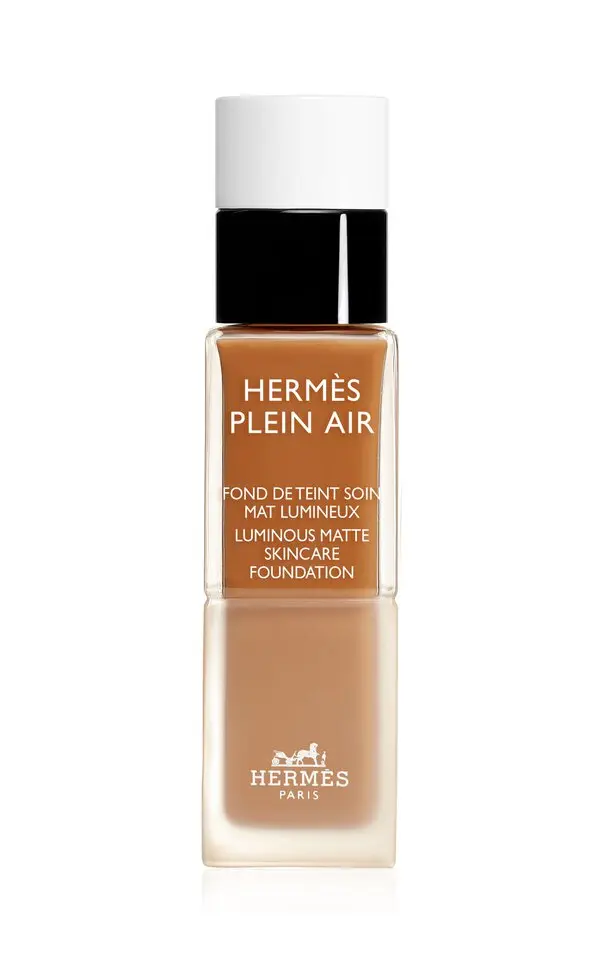 HERMÈS BEAUTY Hermès Plein Air; Luminous Matte Skincare Foundation 67n Caramel - Universal