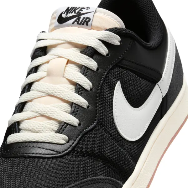 JORDAN Skyline Low Sneakers - Black