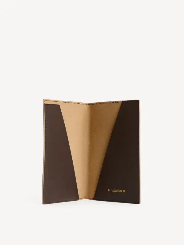 BY MALENE BIRGER Ivy Passport Holder - Feather