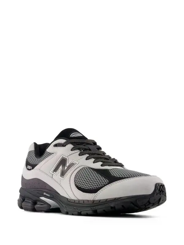 NEW BALANCE 2002r Logo-patch Sneakers