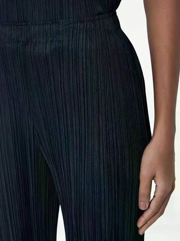 Issey Miyake Pleated Wide-leg Trousers - Black