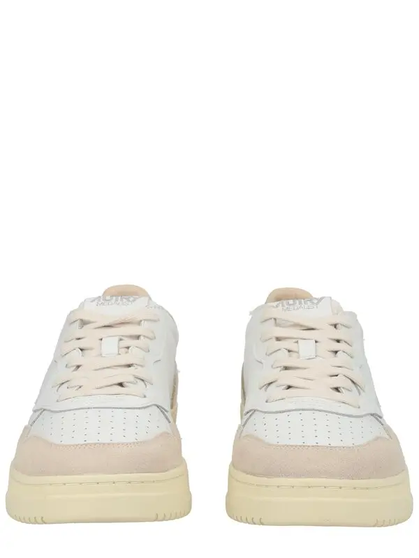 AUTRY Medalist Low Sneakers - White