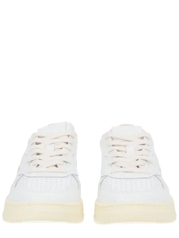 AUTRY Medalist Low Sneakers