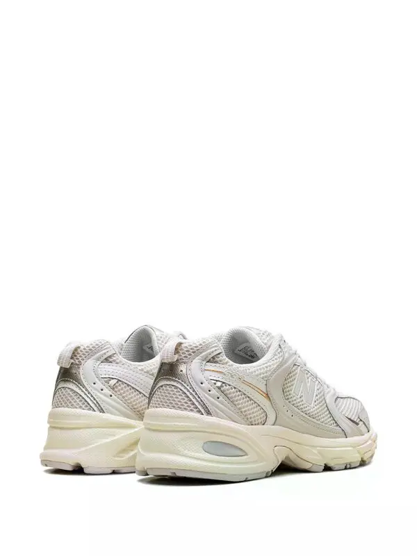 NEW BALANCE 530 Sneakers - Grey