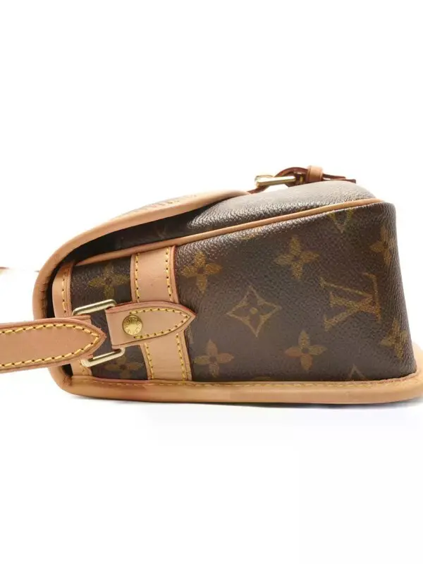LOUIS VUITTON 2000s Sologne Shoulder Bag