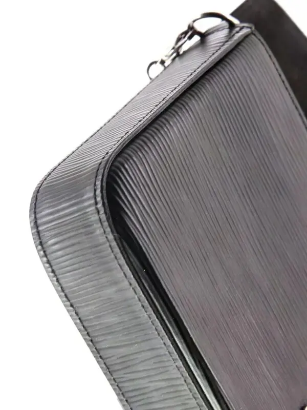 LOUIS VUITTON Felicie Pochette Epi Leather Crossbody Bag - Black