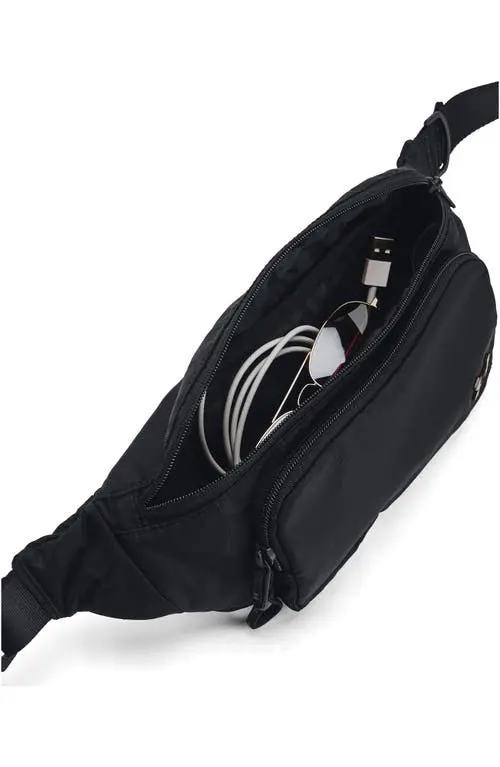 Under Armour Studio Water Repellent Crossbody Bag