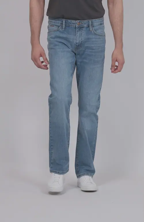 BRISK Ultra Light Wash Straight Leg Jeans - Straight Fit