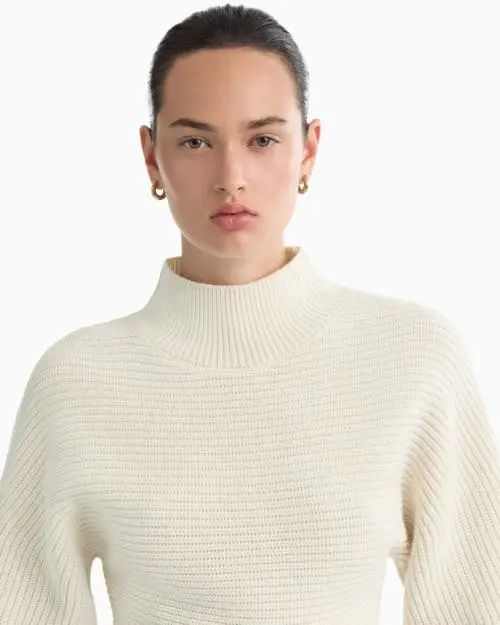 DODIEE Gal Cropped Sweater - Cream
