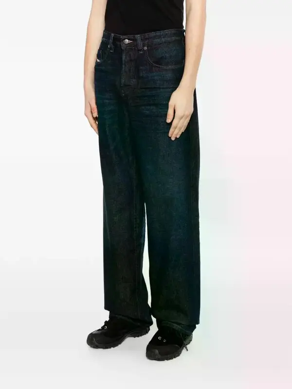 DIESEL® 2001 D-macro Jeans