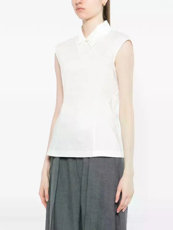 AO YES Floral-embroidered Blouse