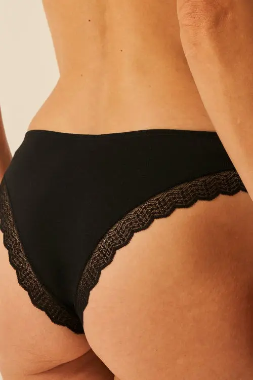 STRIPE & STARE Zig Zag Lace Brazilian Four Pack - Sand Essentials