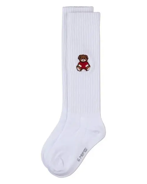 MEMOI Ribbed Knee High Socks With Embroidered Teddy Bear - White