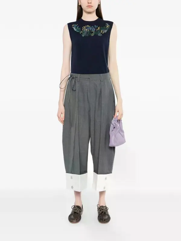 AO YES Pleated Cropped Trousers