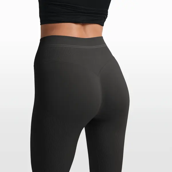 Nike Skims Ribbed Seamless 34" Straight Leggings