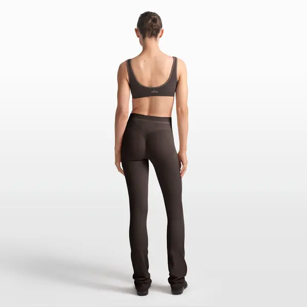 Nike Skims Ribbed Seamless 34" Straight Leggings