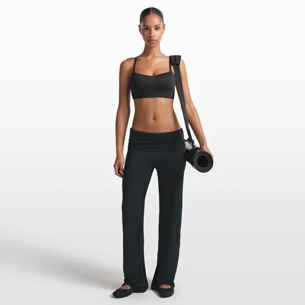 Nike Skims Matte Contour Cami Bra - Black