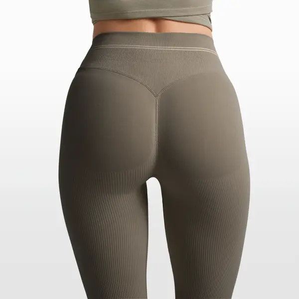 Nike Skims Ribbed Seamless 34" Straight Leggings