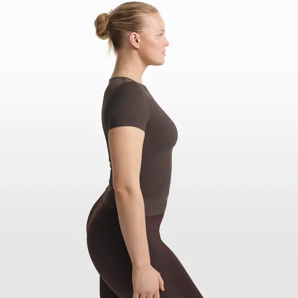 Nike Skims Ribbed Seamless Short-sleeve Top - Brown