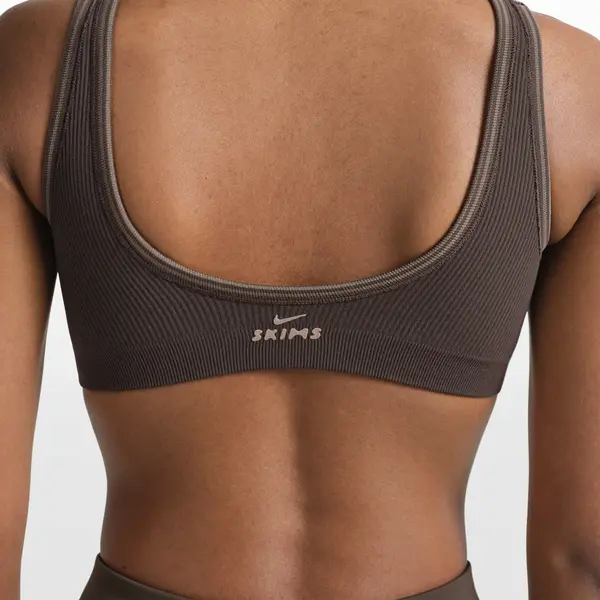 Nike Skims Ribbed Seamless Micro-scoop Bra - Brown