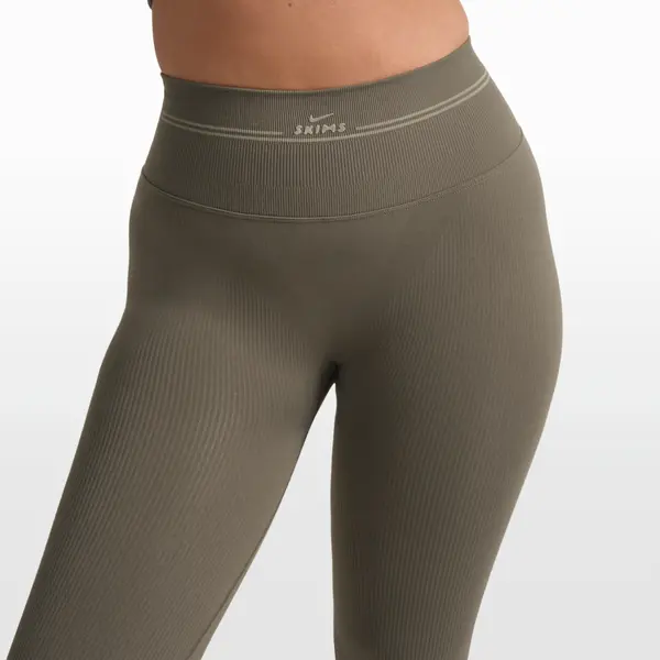 Nike Skims Ribbed Seamless High-waisted 26" Leggings