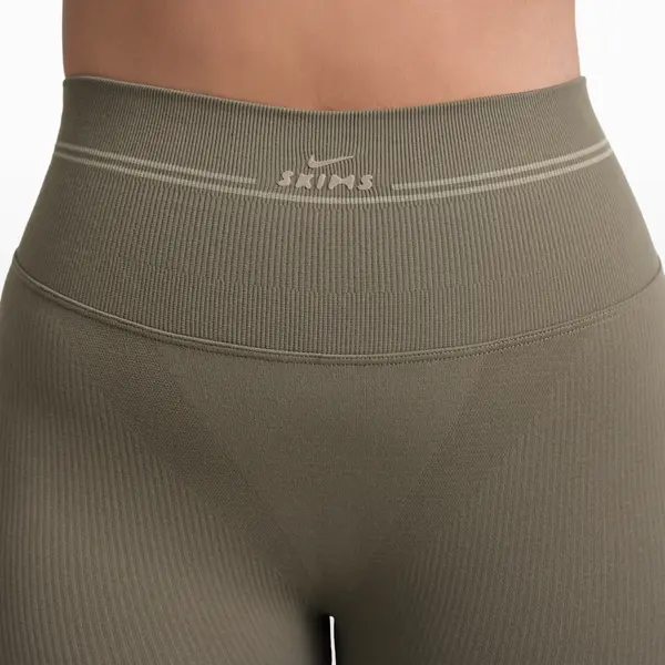 Nike Skims Ribbed Seamless High-waisted 26" Leggings