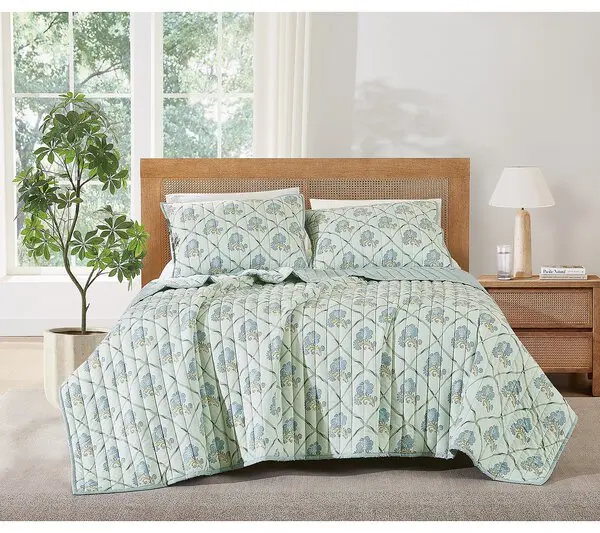 BROOKLYN LOOM Olivia King 3 Piece Quilt Set - One-color