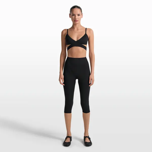 Nike Skims Matte Wrap Bra - Black